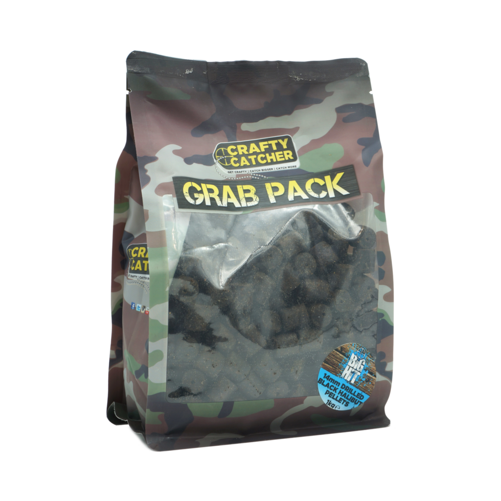 Crafty Catcher Drilled Pellets Black Halibut 14mm Grab Pack 900g Carp ...